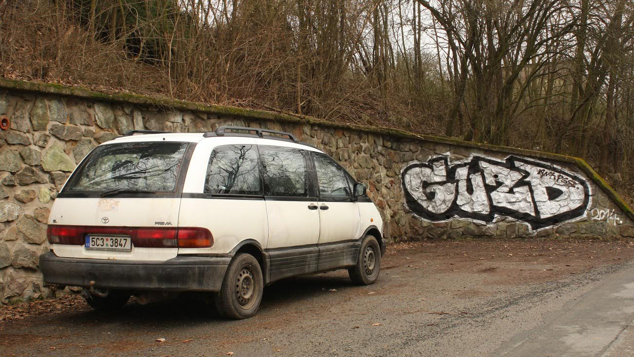 PlechCup závodní speciál: Toyota Panda Previa | Autíčkářova garáž ...